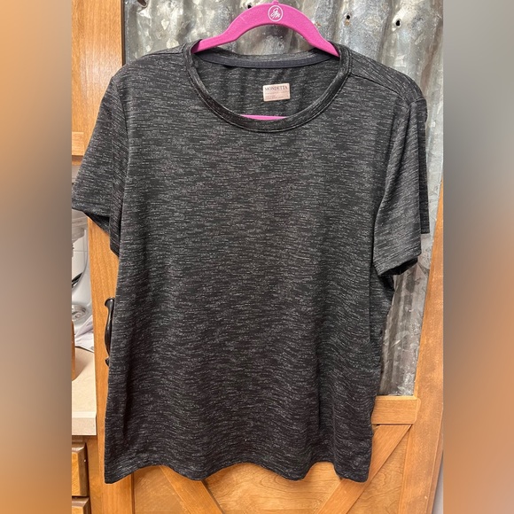 Mondetta | Tops | Mondetta Athletic Short Sleeve Tshirt Womens Size ...